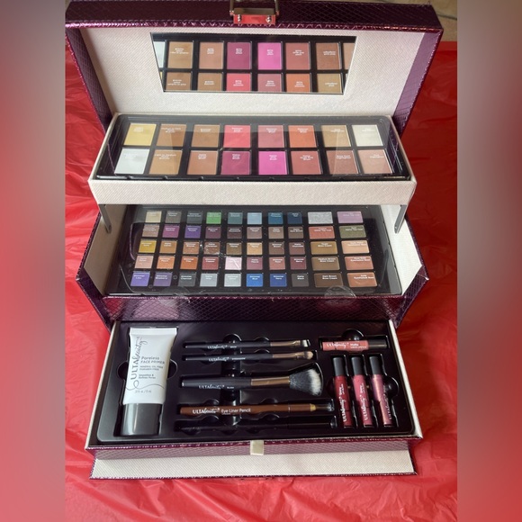 Ulta Beauty | Makeup | Ulta Brand New With Plastic 3tier Complete 76pc ...